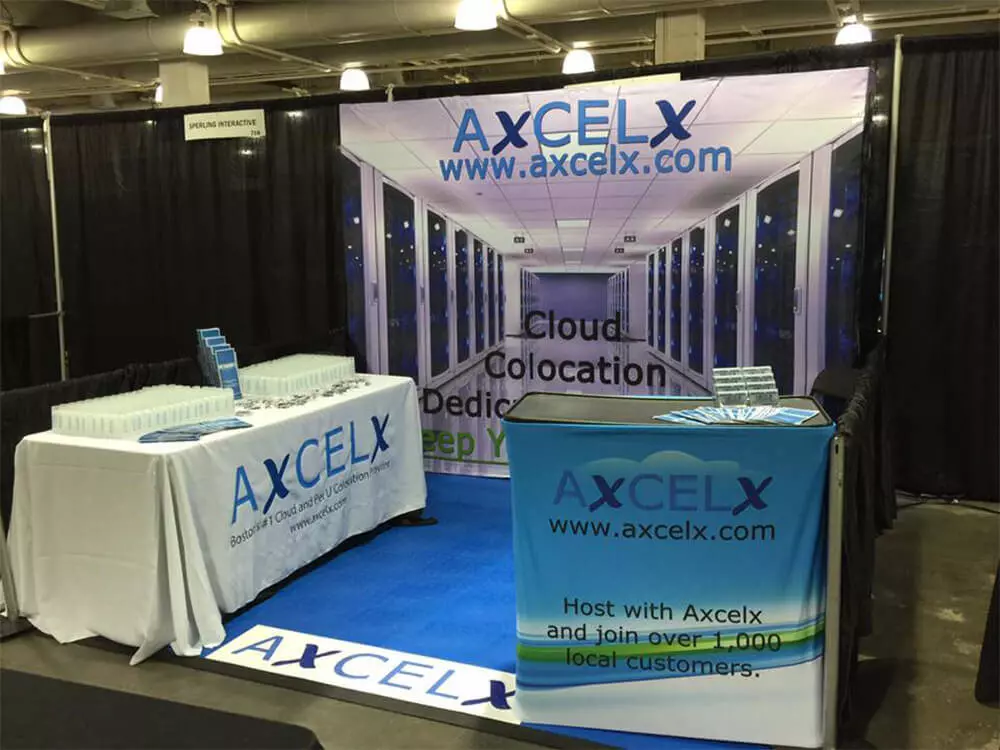 Trade Show Floor Tiles Show Booth Flooring | Swisstrax Canada